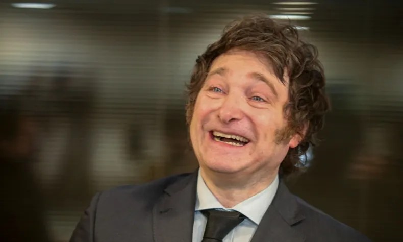 Javier Milei apuesta a la fragmentación de JxC tras el renunciamiento ...